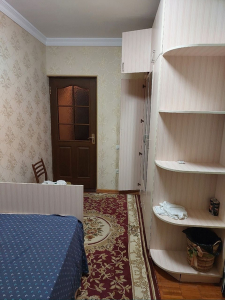 Срочна продаётся квартира 4/4/4