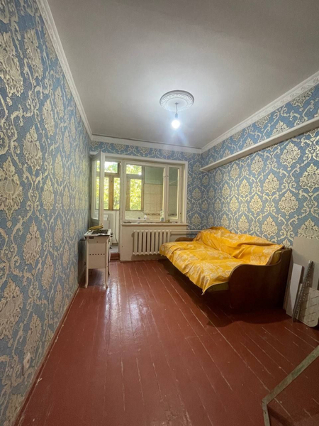 Продается квартира 1/4/4