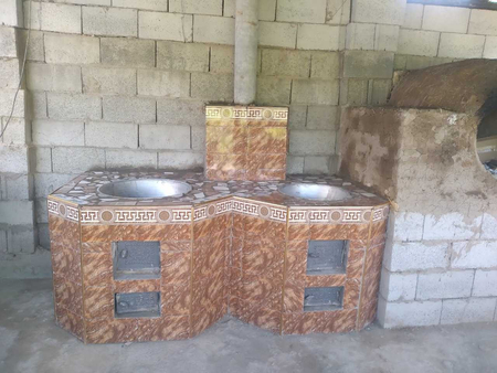 Tutamaydigan o'choq,azgina otinga ovqat pishadi,tandir yasash va kafel