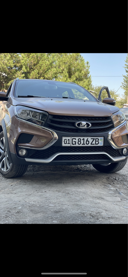 Lada Xray Cross Lux Pristage Full varianti