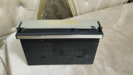 Продаю радио приёмник SANYO.