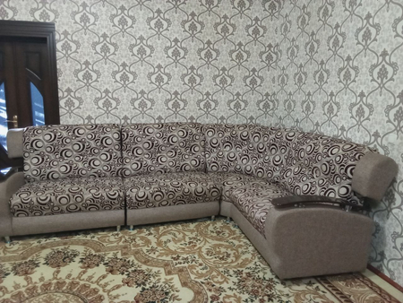 Диван угловой продается