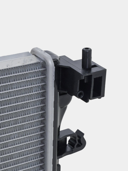 Cobalt radiator MT/AT