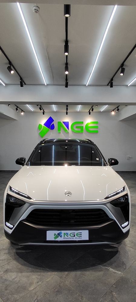Auto Car NIO ES8