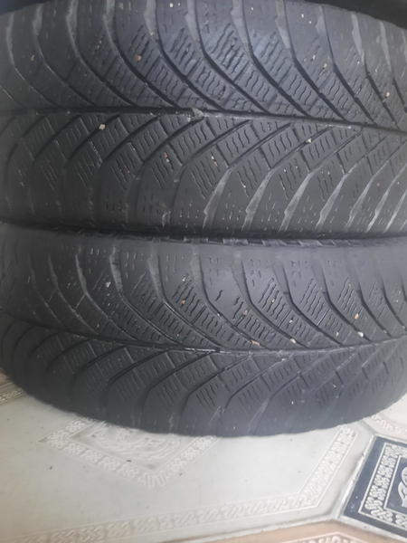 185/65R14 Сотилади.