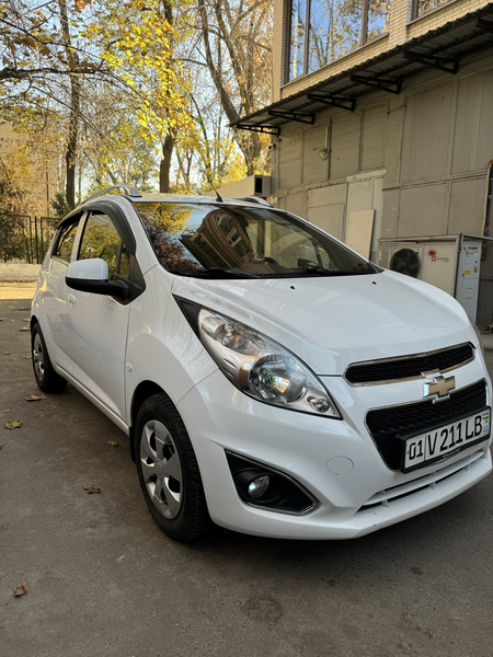 Chevrolet spark sotiladi