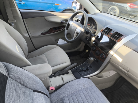 Prodayotsa toyota korolla