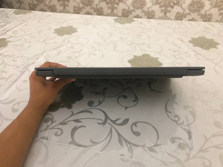 Lenovo I pad 3 sastayanasi zoʻr yangidek