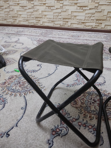 Stulchik axotnichni 2 ta bir xil srochno sotiladi