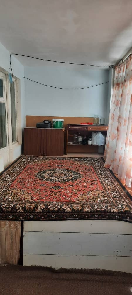 Срочно продам 2-х комнатные квартиру на Радуги