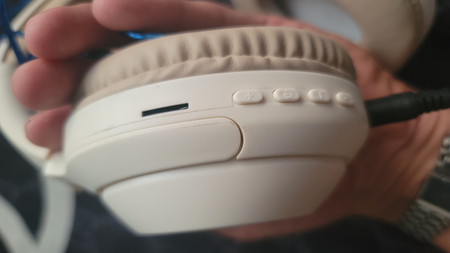 наушники, bluetooth, aux, CD чип, плеер.