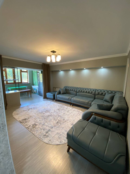 Продается 2в3/4/9 Ш.Руставели 60кв.м
