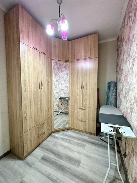 СРОЧНО! Продается 2 комнатная квартира Юнусабад 13 квартал Мегапланет