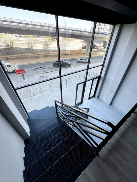 Продаётся НеЖилое Братский Могила , ЖК Yakkasaroy City Mall