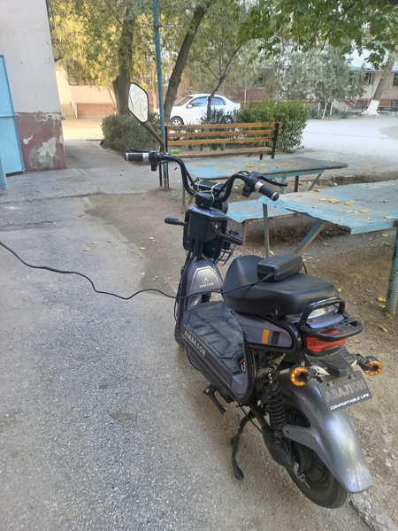 Skuter Avalon srochno
