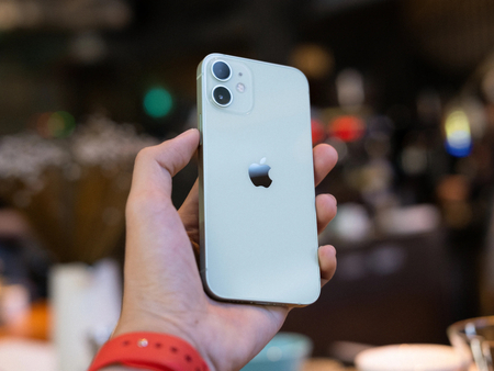 iPhone 12 mini sotiladi
