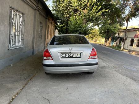 Hyundai elantra 2000 года