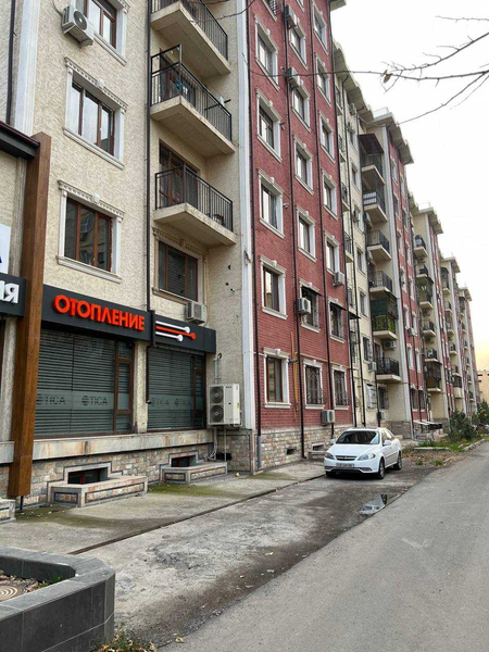 Продам или сдам в аренду цокольное пом.  Юнусабад 19 кв 8 ком. 190 кв