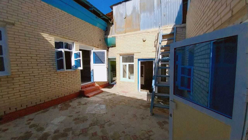 Продаётся участок 2 сотки Ор-р 1 - баня