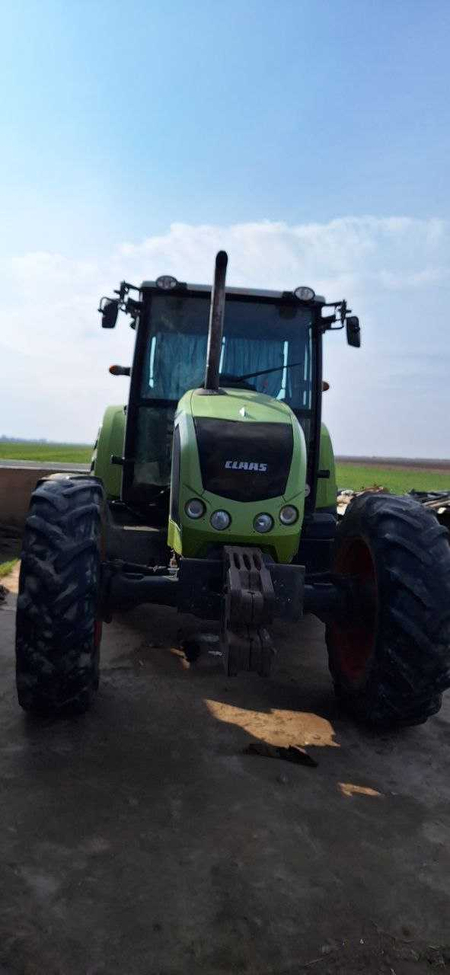 Axos 340 traktor sotiladi 100 ot kuchli