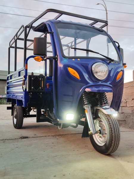 Eldosh motosikl sotiladi