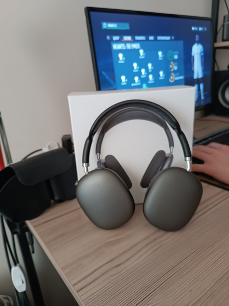 Apple air pods max