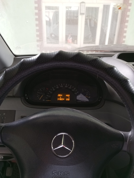 Mersades benz vito