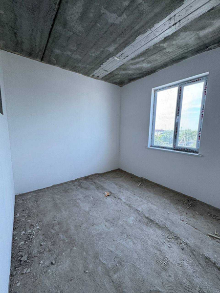 3 xonali qilingan 3 qavat 5 qavatli g’ishtli dom 80m2