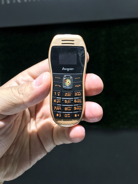 Mini telefon yengii