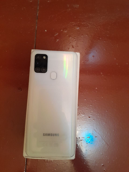 samsung a21 s  sotiladi