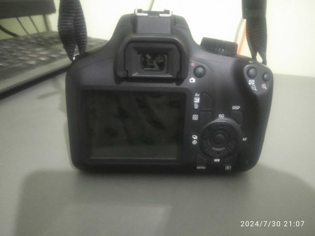 Canon IOS 4000D комплект ремень сумка зарядное устройства флешка