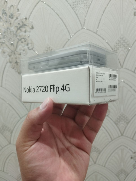 Nokia 2720 Flip 4G Ideal holatda