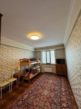 Сдается квартира 2 х ком Алмазар Жамий базар( 11230)