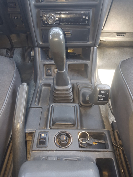 mitsubishi pajero 2
