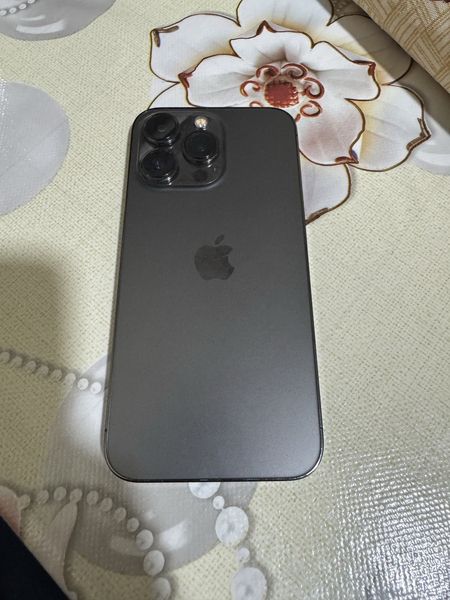 Iphone 13 pro black 84 %  faqat naqdga holati ideal