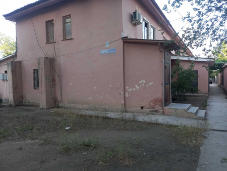 Коттедж на Титова 1/1  г.Навоий