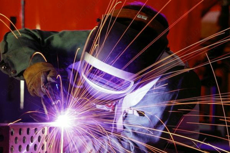 Услуги газосварка электросварка сборка металлоконструкций и сантехника