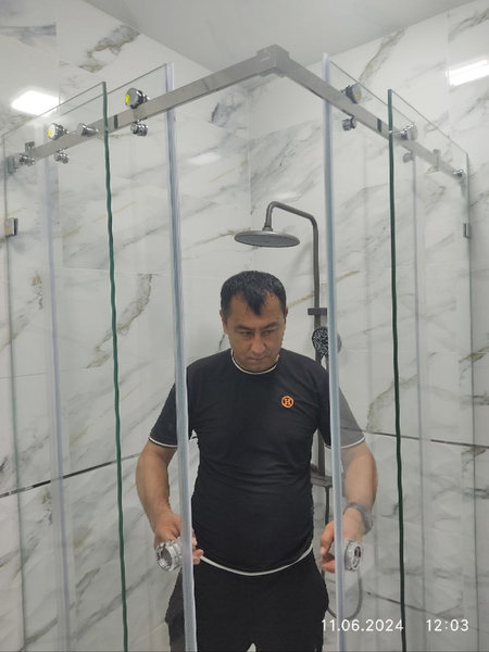 Душевая кабины       стекло 10мм