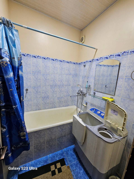 Продам срочно 2х комнатную квартиру в Яшнабаде