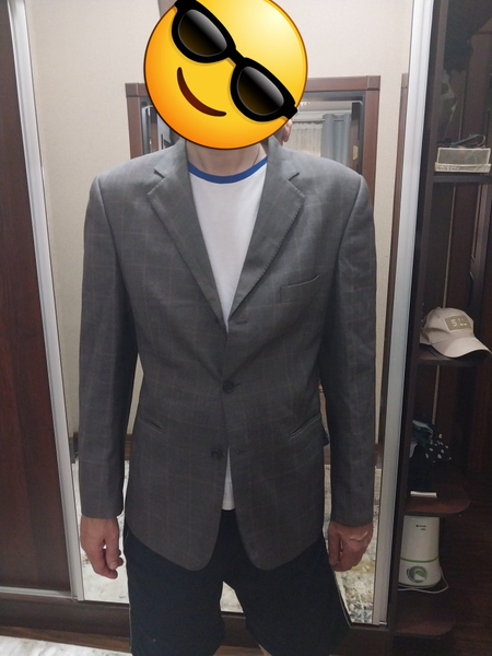 Продам мужские костюмы пиджаки недорого