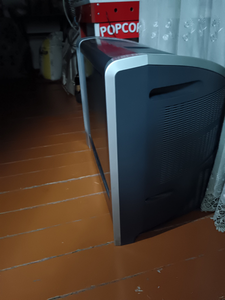 SONY котта телевизор сотилади.