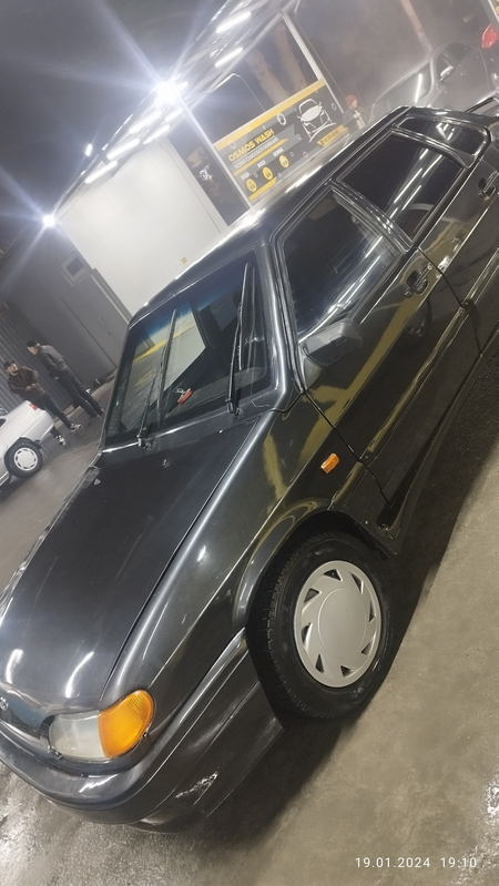 Lada 2115 qora propan gaz bor