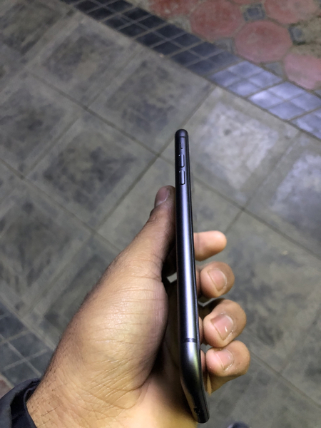 Iphone 11 sotiladi idiyal