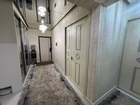 Метро шахристанский 3 ком 700$