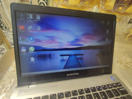 Samsung Netbook Kompyuter 210GBli