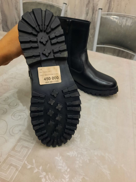 Продаётся для мальчика сапоги новый