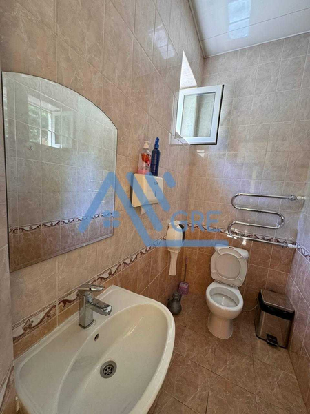 Мукимий ул.пересечение с ул.Катартал здание в 3 уровня 369м²