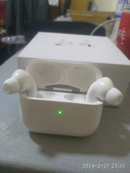 AirPods.      Pro