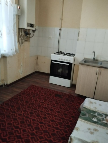 Navastroyka sergli 6a da sotiladi 2 hona
