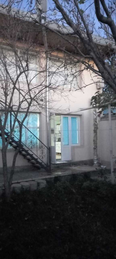 Uy sotiladi shahar markazidan